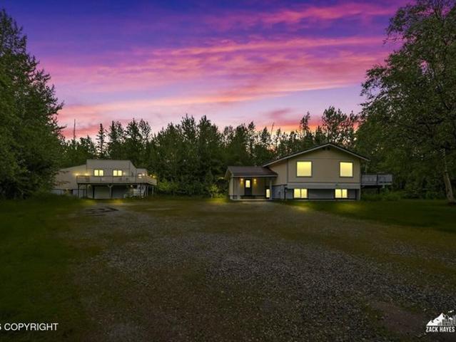 1051 N Old Trunk Rd, Palmer, AK 99645