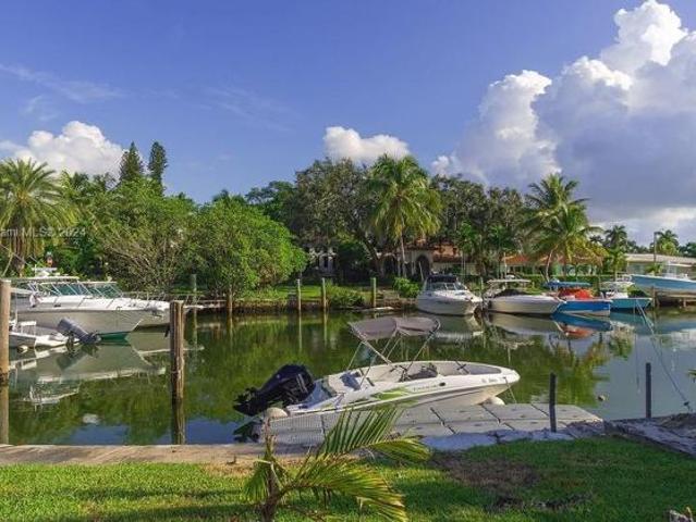 1051 NE 89th St, Miami, FL 33138