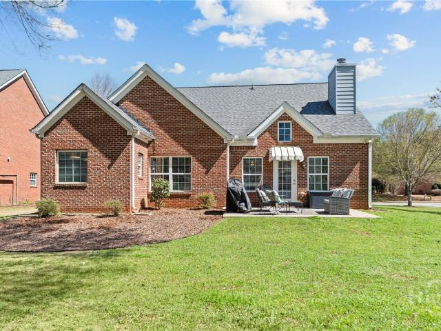 1051 Brookshire Dr, Bogart, GA 30622 | MLS #CL351238