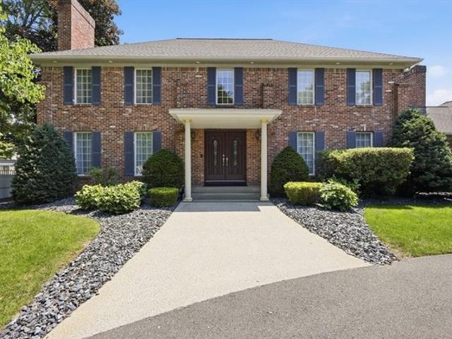 1051 Converse St, Longmeadow, MA 01106