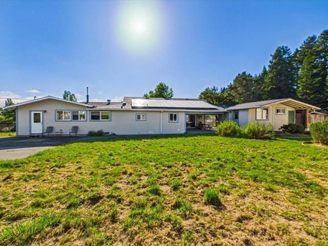 1051 Evans St, Fieldbrook, CA 95519