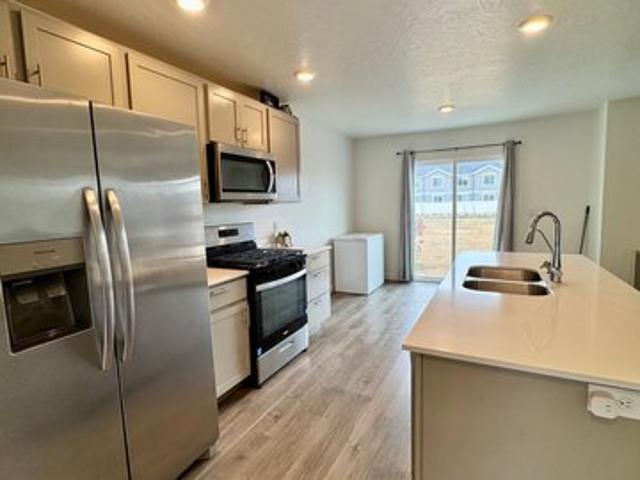 1051 E Merchant Rd, Saratoga Springs, UT 84045