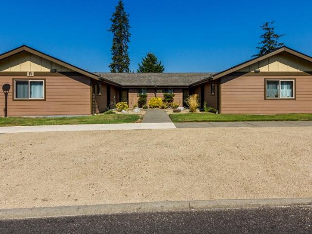 1051 E Park St, 1 bed, 1 full bath