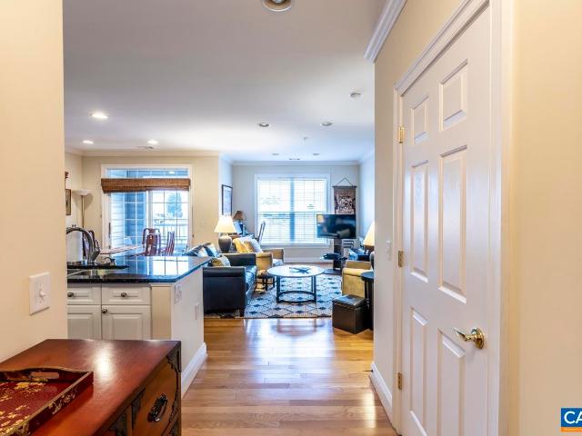 1051 glenwood station ln 104