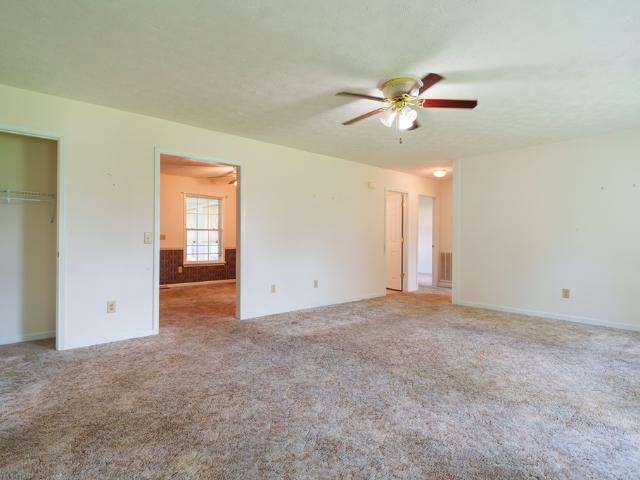 1051 Johnnie Bud Lane