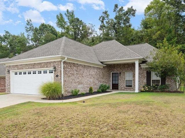 1051 Pebble Creek Dr, Oxford, MS 38655