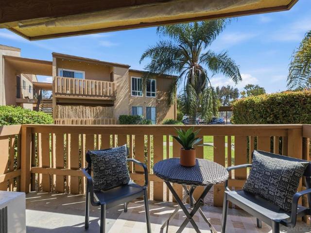 1051 Rock Springs 120