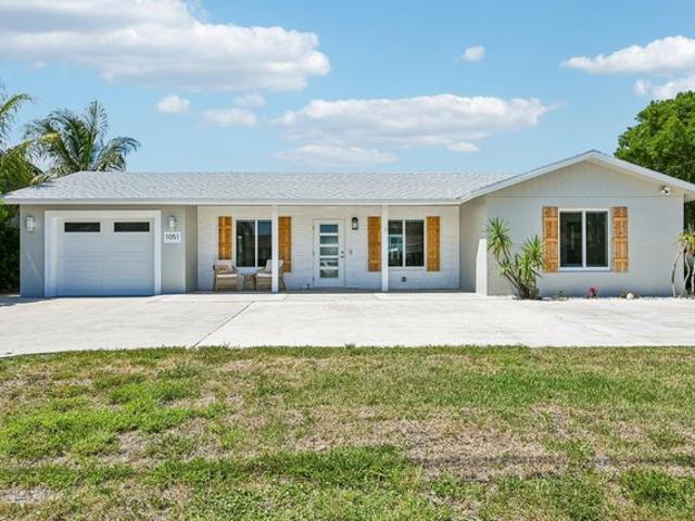 1051 SW 25th Ave, Boynton Beach, FL 33426