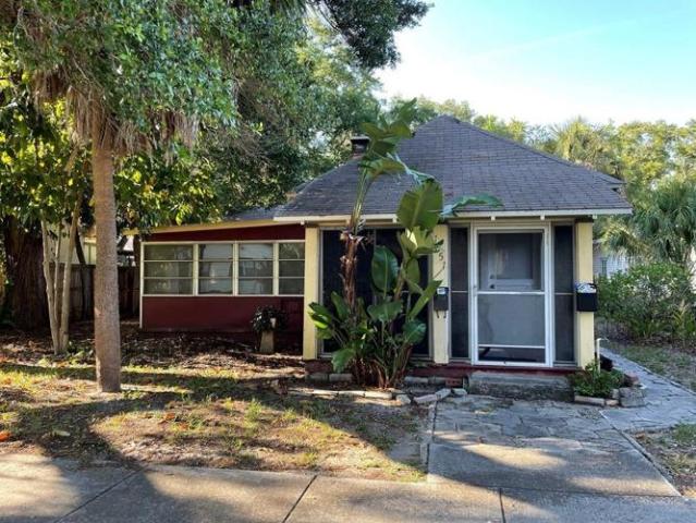 1051 18th Ave N, Saint Petersburg, FL 33704