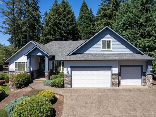 10523 SE Charlotte Dr, Happy Valley, OR 97086