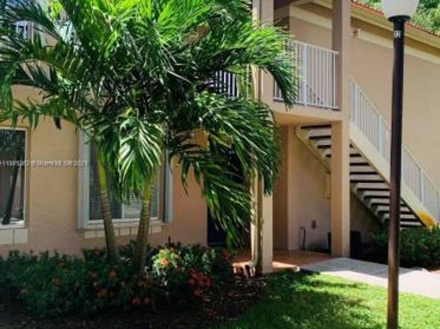 10520 158th Ct SW #108, Miami, FL 33196