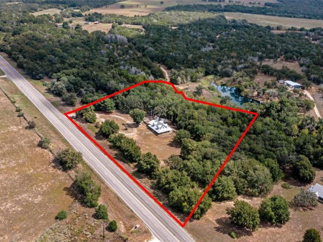 10520 N Highway 77