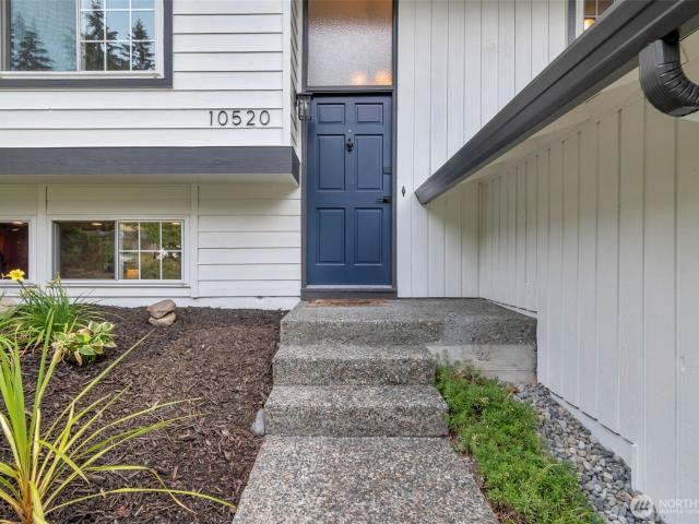 10520 NE 136th Place