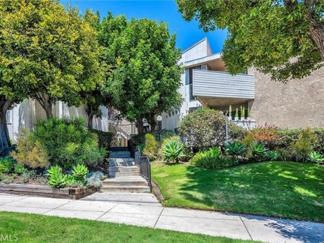 10521 National Blvd Apt 213, Los Angeles, CA 90034