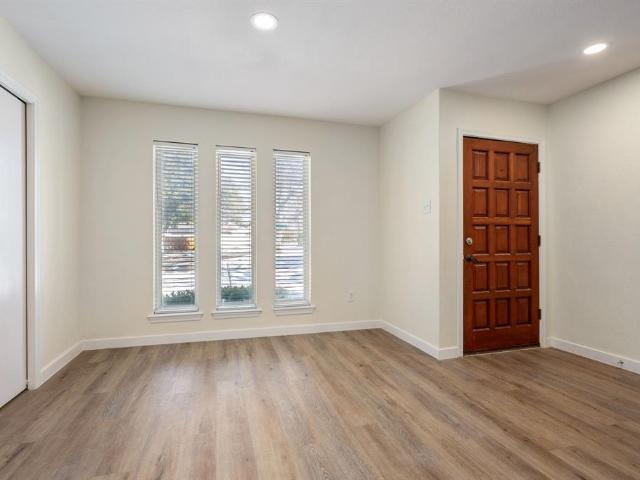 10521 Sandpiper Lane