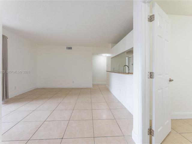 10521 SW 157th Pl, Unit 102, Miami, FL 33196 | MLS #A11964