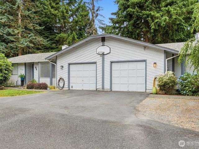 10525 1052 th Street Ct E, Edgewood, WA 98372