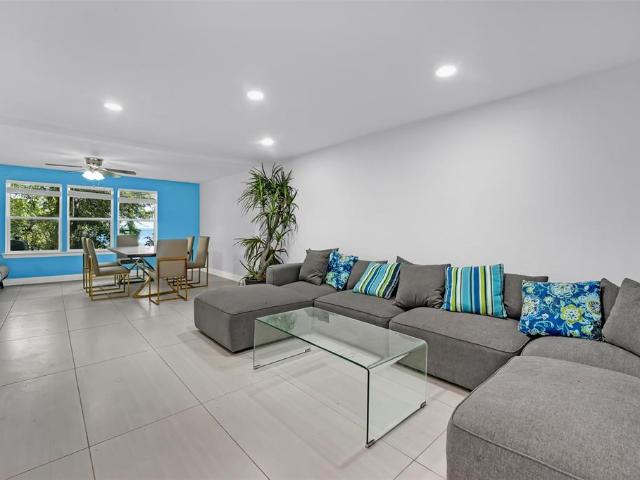 10525 Post Oak Bend