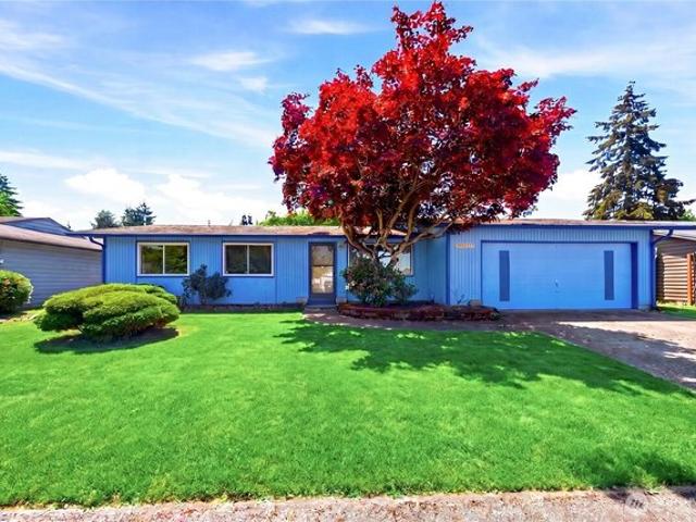 10525 SE 237th St, Kent, WA 98031