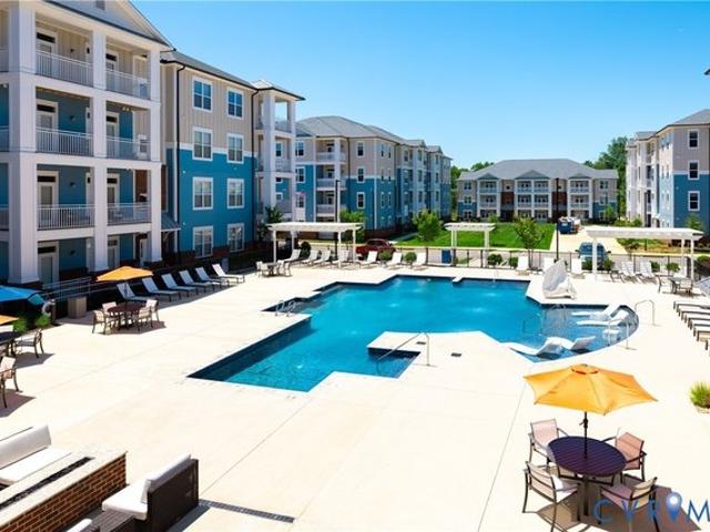 10525 Stony Bluff Dr Unit 105, Ashland, VA 23005
