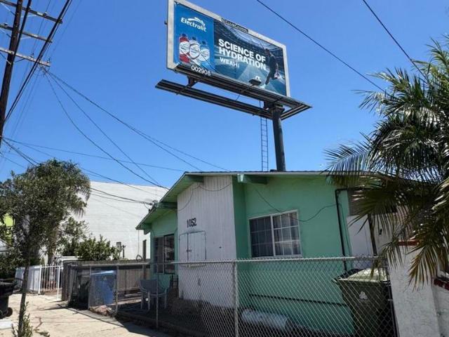 1052 N Wilmington Boulevard
