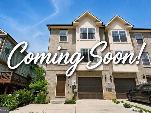 1052 Owens Rd, Oxon Hill, MD 20745