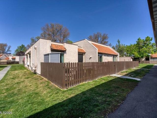 1052 Baywood Dr Apt B, Sparks, NV 89434