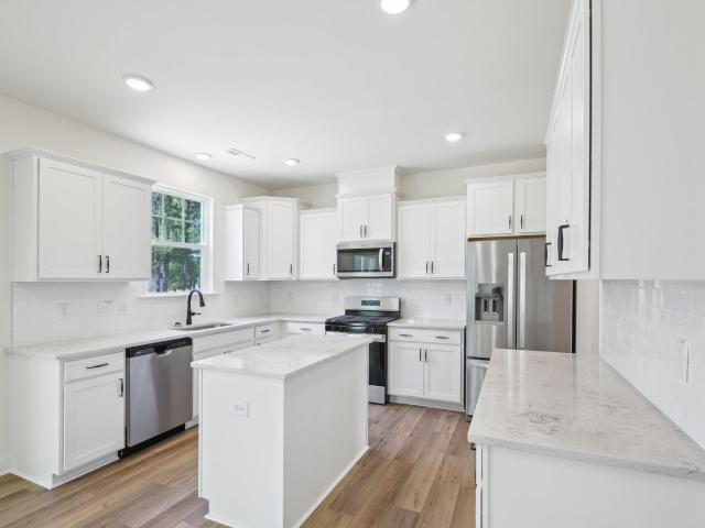 1052 Bolton Pointe Drive