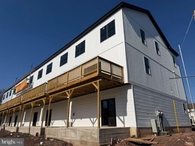 1052 Bridge Rd, Unit 4, Collegeville, PA 19426 | MLS #PAMC2109