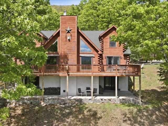 1052 Parkside Drive