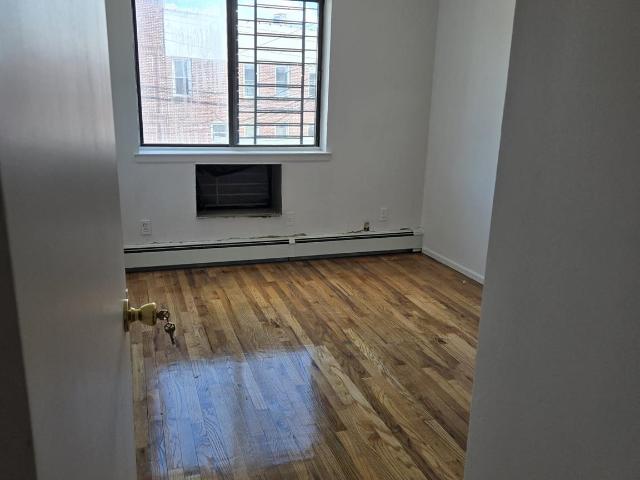 1052 rd Avenue