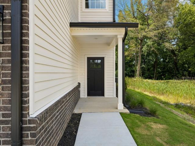 1052 Stagecoach Dr