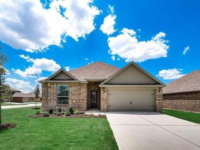 1052 Tumbleweed Trl, Crowley, TX 76036