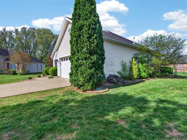 1052 Trillium Lane