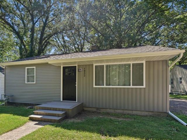 1052 Woodward Ave, Benton Harbor, MI 49022