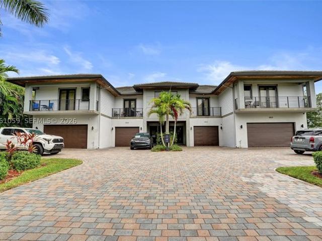 10533 NW 28th Ct, Coral Springs, FL 33065