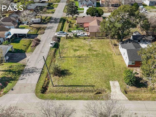 10530 Chesterfield Dr, Houston, TX