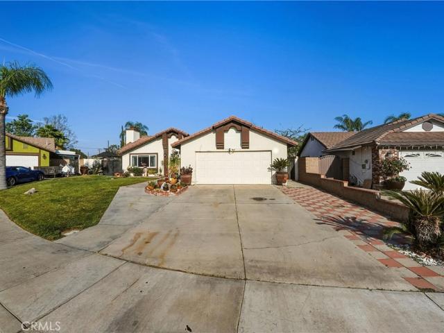 10531 Elm Ave, Bloomington, CA 92316 | MLS #CV26065 | Compass