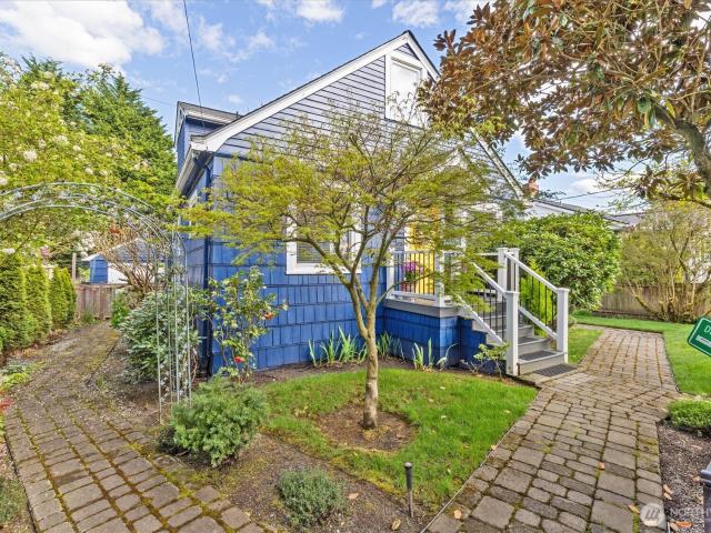 10532 Evanston Ave N, Seattle, WA 98133 | MLS #2510 | Compass