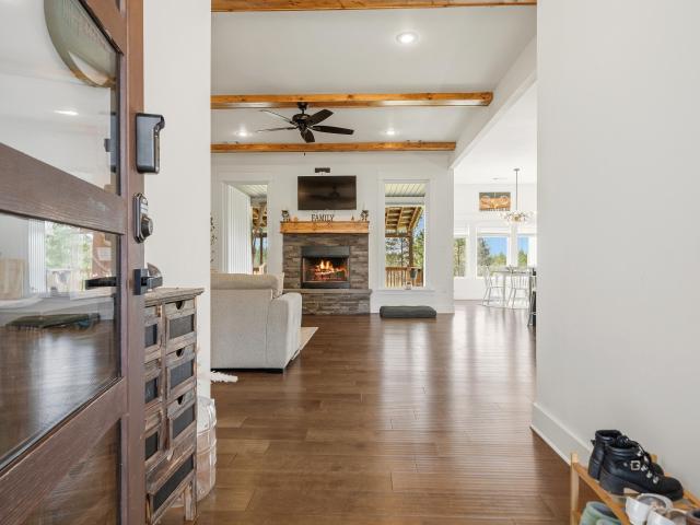 10535 Highway 298