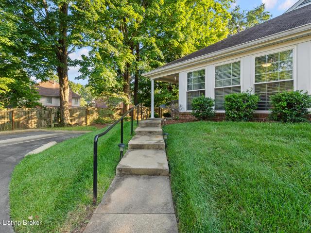 10536 Eagle Pines Ln