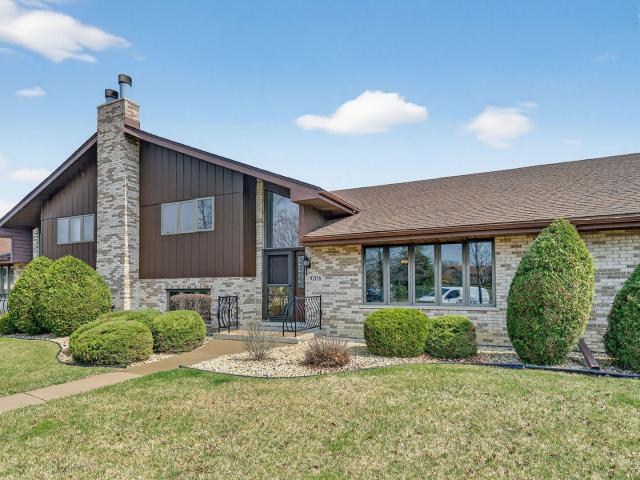 10536 Illinois Ct, Orland Park, IL 60467 | Compass