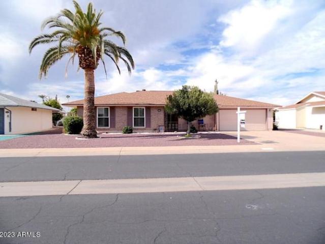 10538 W Kingswood Cir, Sun City, AZ 85351