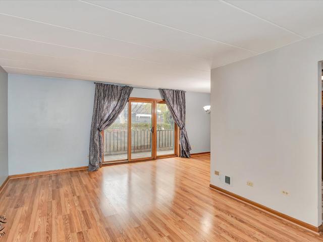 10538 Central Ave, Unit 1S, Chicago Ridge, IL 60415 | MLS #12619 | Compass