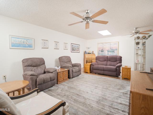 10539 W Palmeras Dr, Sun City, AZ 85373 | MLS #6974