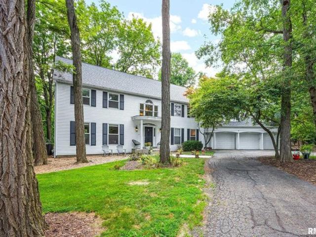 10539 N Sleepy Hollow Rd, Peoria, IL 61615
