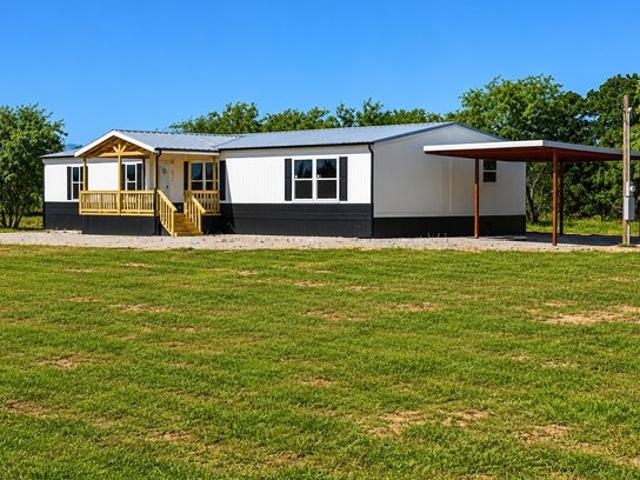1053 Carnegie Rd, Poolville, TX 76487