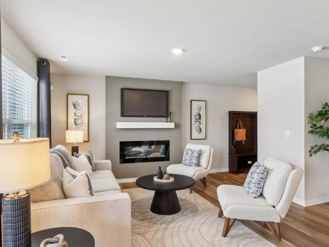 1053 Daisy Lane