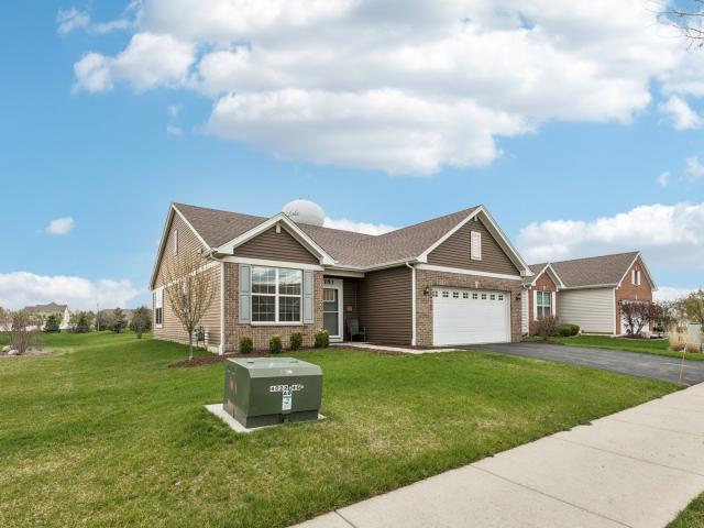 1053 Honey Locust Drive