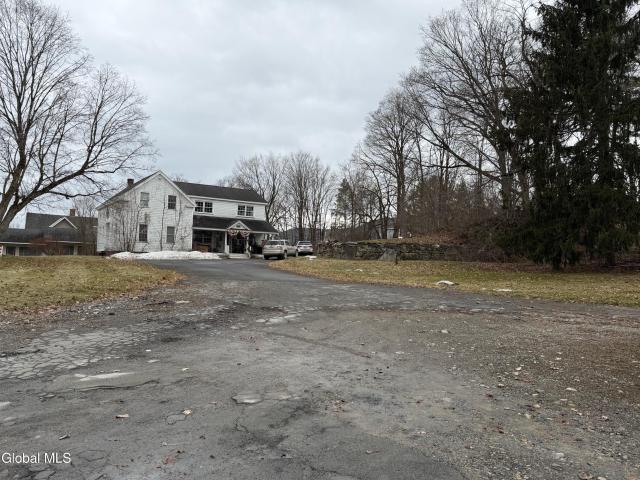 1053 Wicker Street